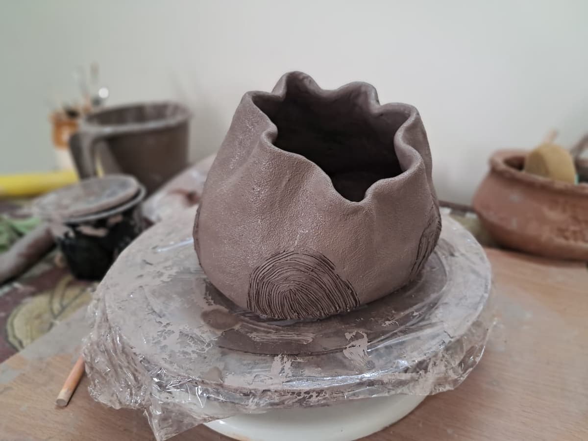 Online beginner ceramics course: handbuilding | Roopam